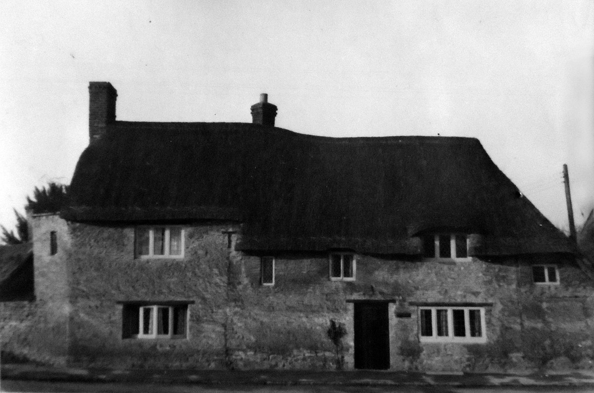 ‘Amdrams’ before the Grange – The Grange Theatre, Little Tew, Oxfordshire