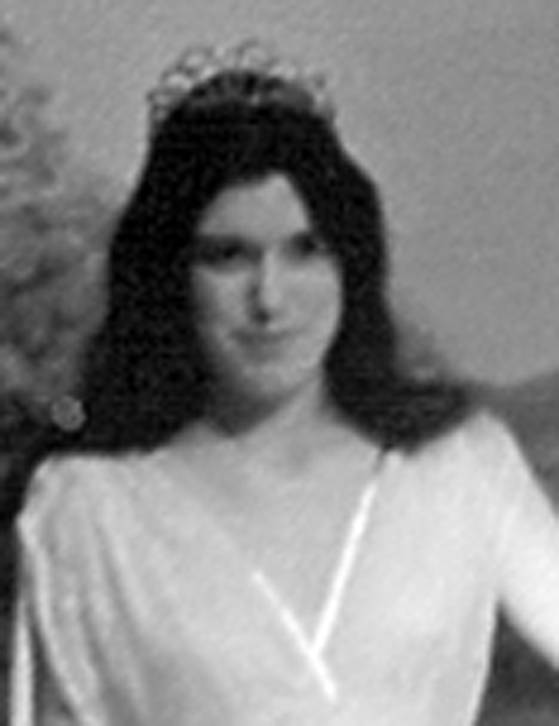 Kim Griffith as the Queen of Beauty – The Grange Theatre, Little Tew ...